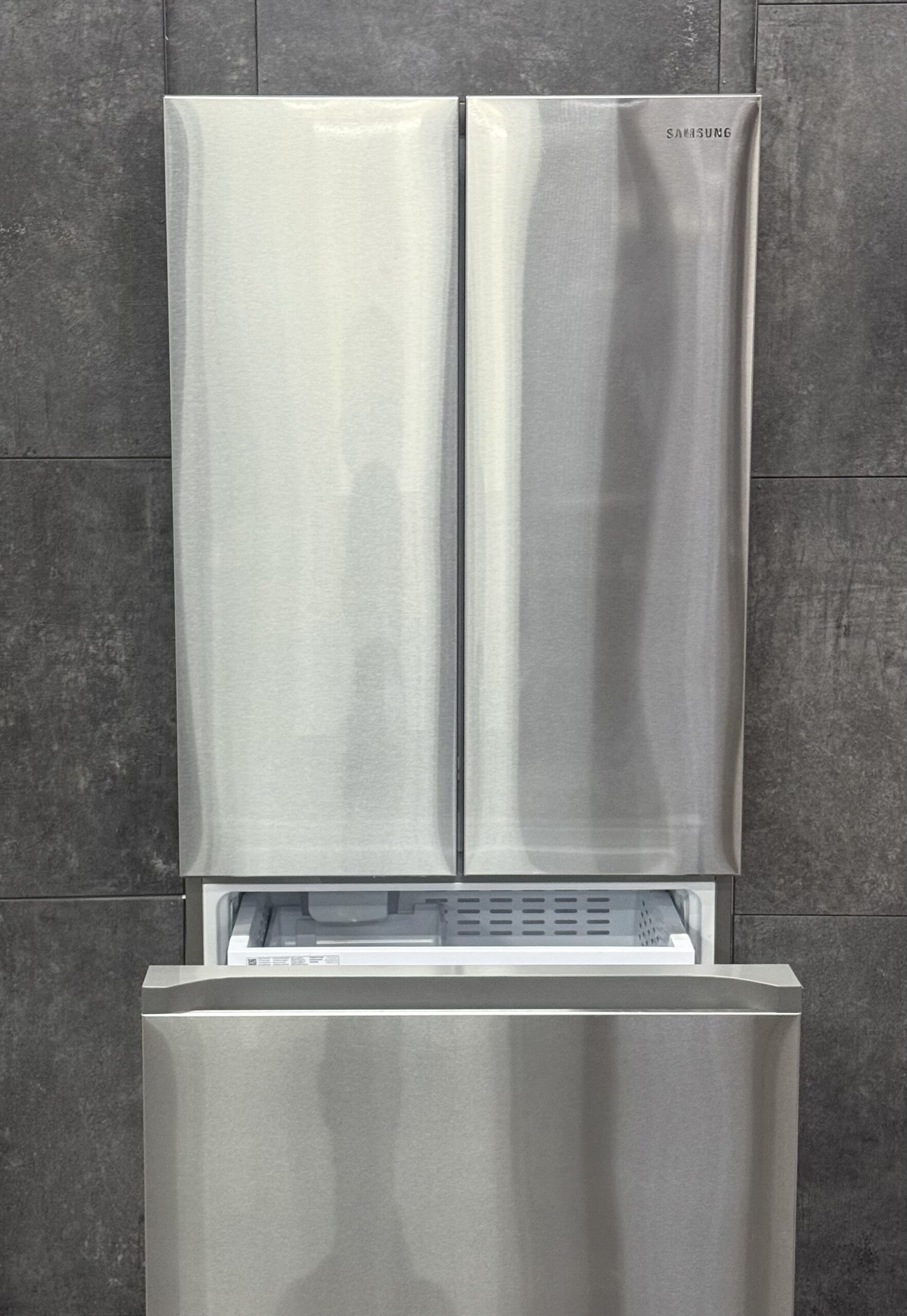 SAMSUNG 30″ Smart French Door Refrigerator With 22 Cu. Ft. Capacity ...